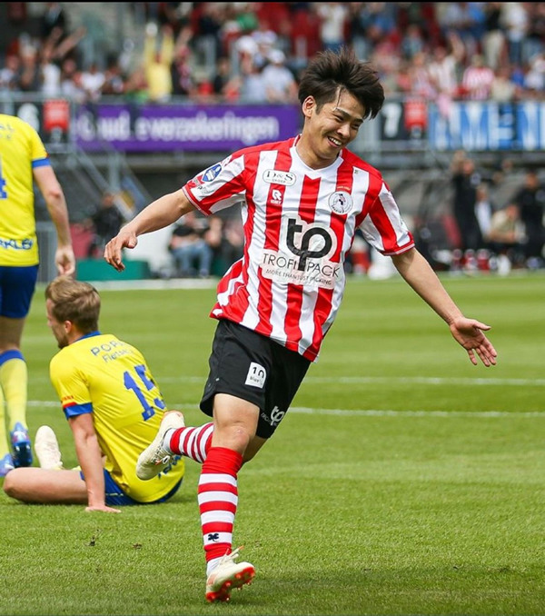 Trofi Pack eenmalig op het wedstrijdshirt van Sparta