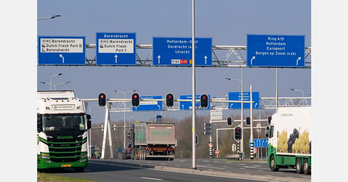 Studenten bedenken oplossingen voor verkeersdichtheid op Dutch Fresh Port
