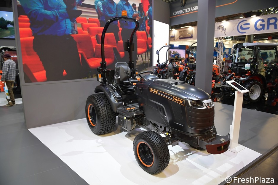 Elektrische tractoren voor in de kas en in de boomgaard