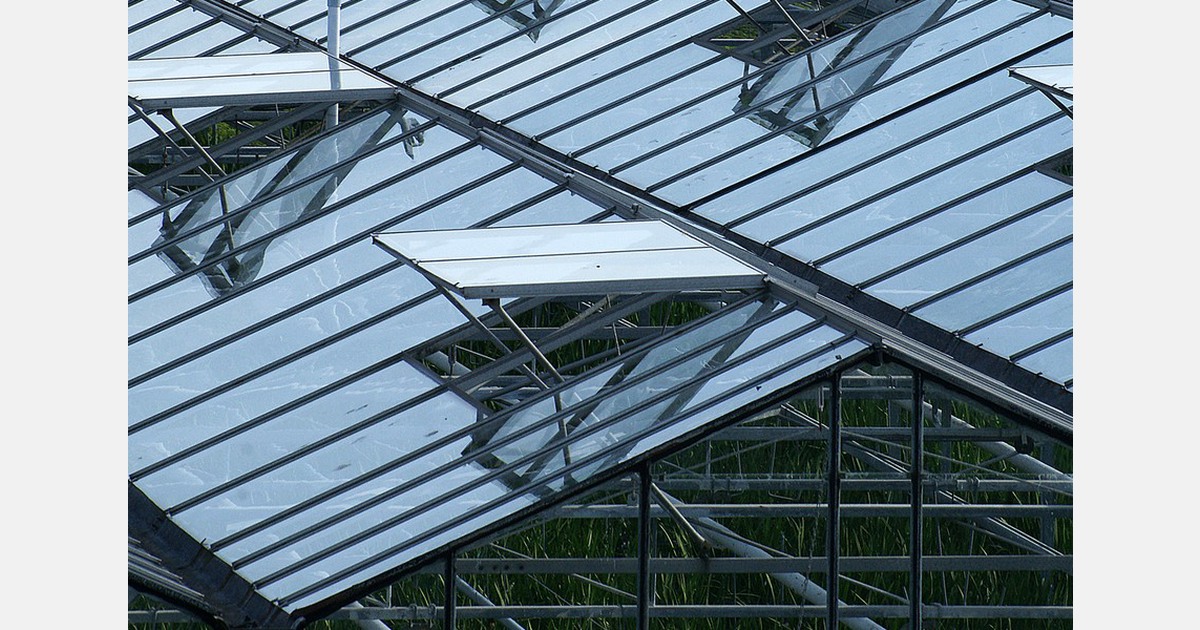 Hoeveel geluid mag kas tien meter naast nieuwbouwhuis maken?